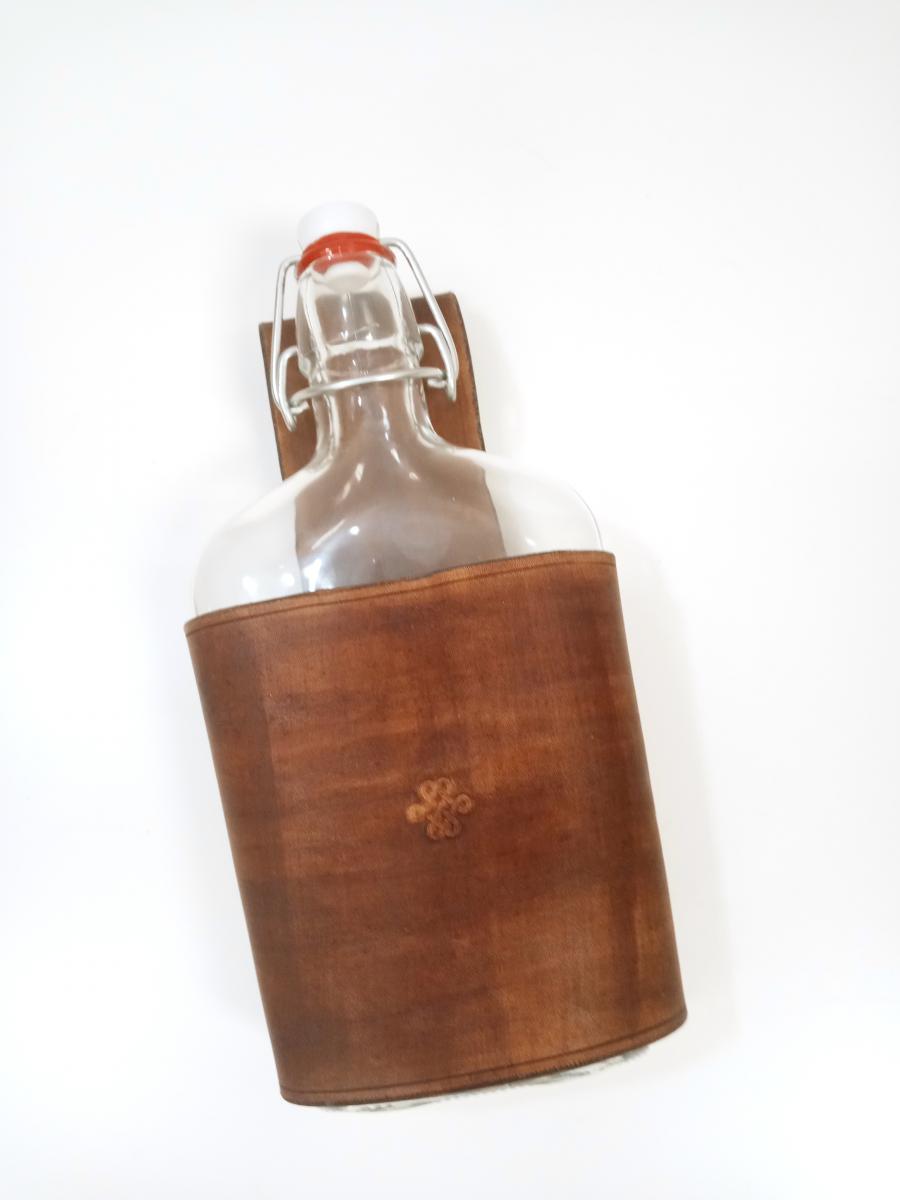 Large Leather Flask Holder - Glass Swing Top Flask Included - Eventeny