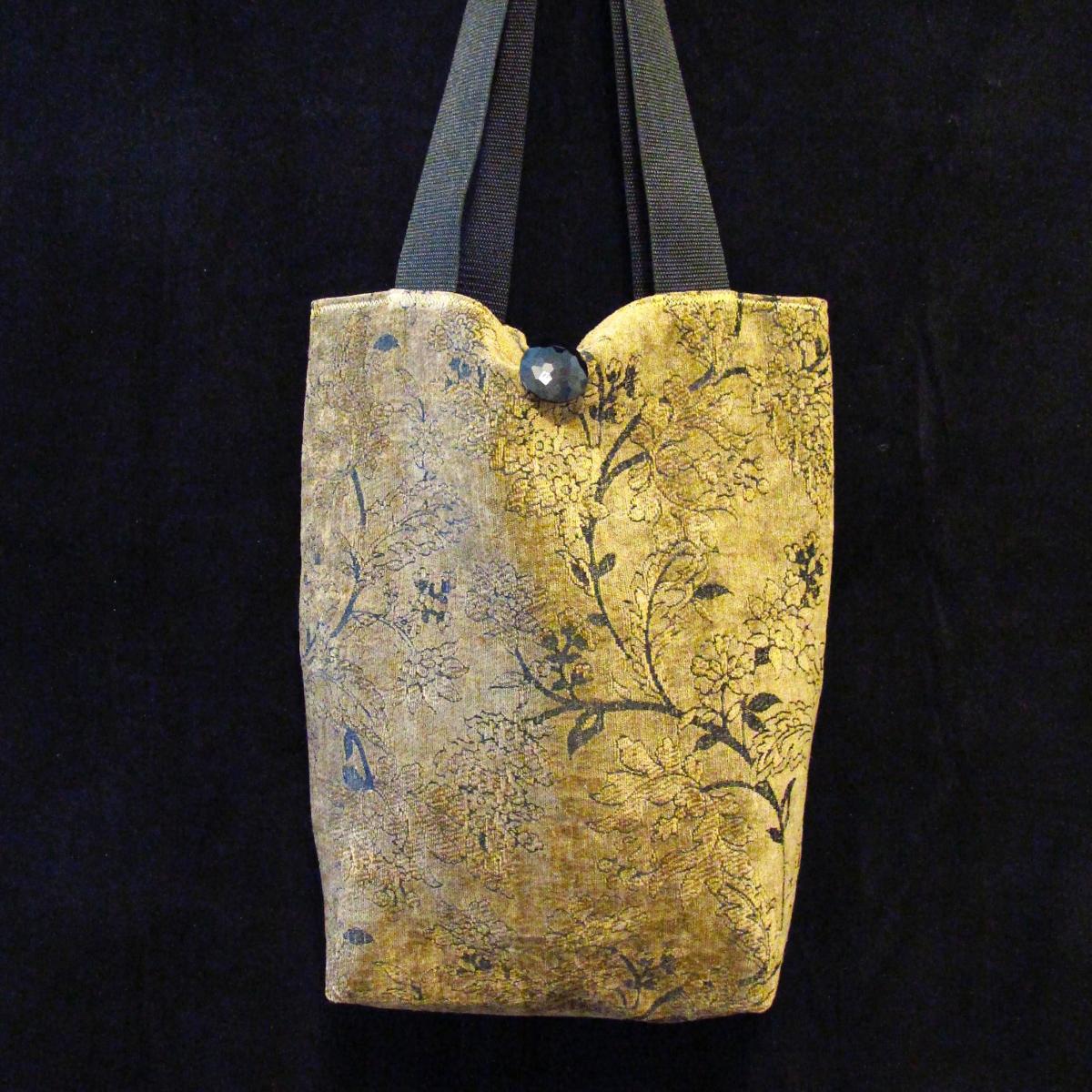 Tapestry Handbag w/Inside Lining and 2 Pockets - Eventeny