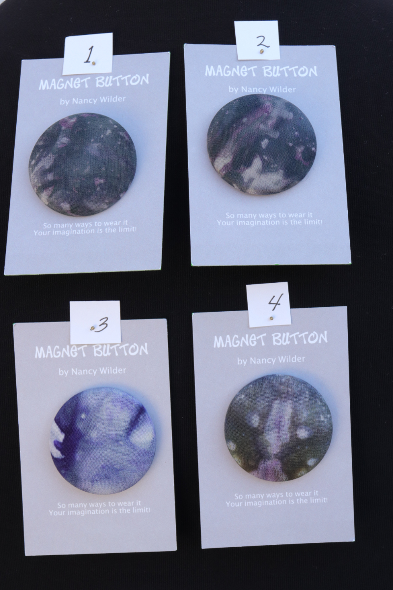 SET OF TWO ART TO WEAR MAGNET BUTTONS - Eventeny