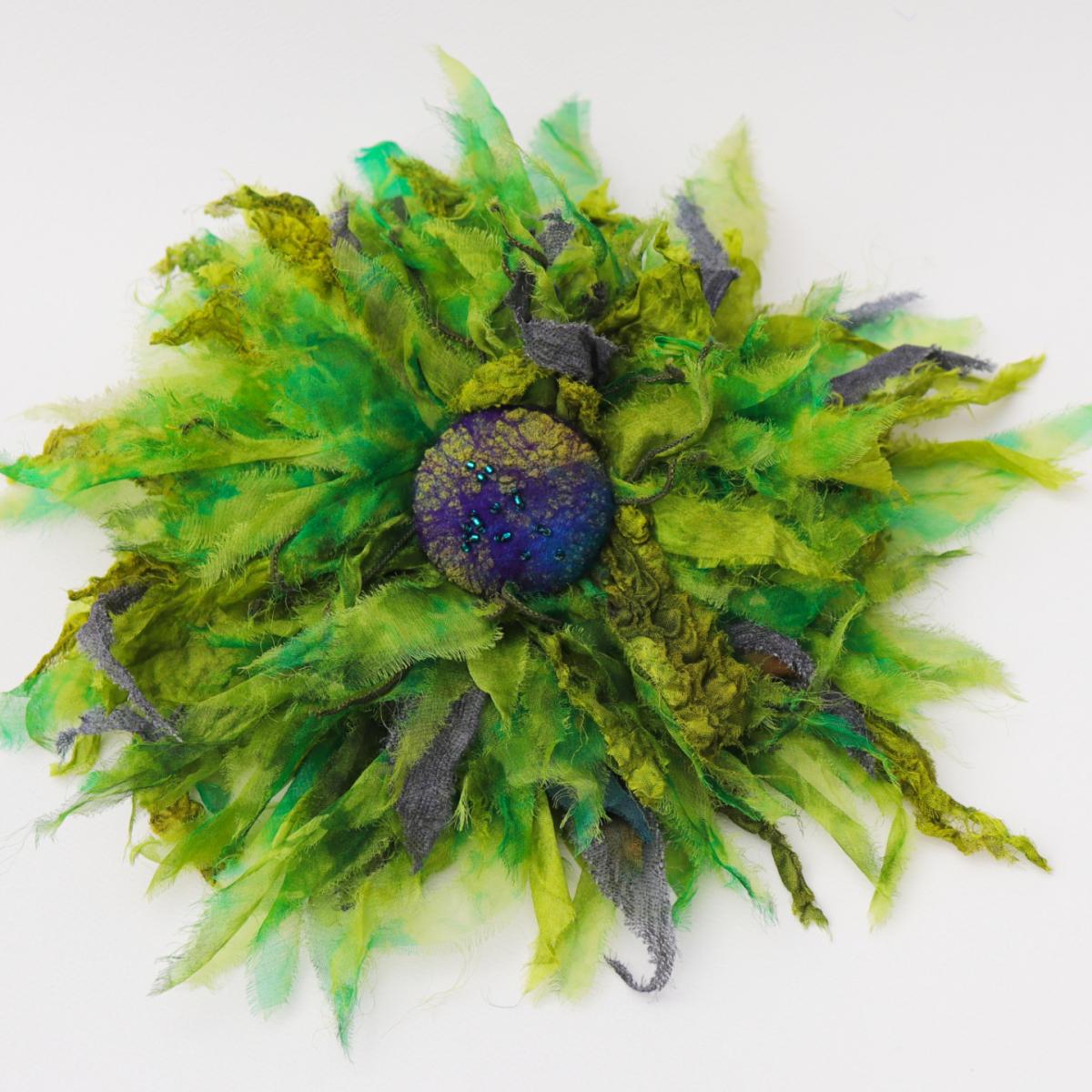 FRILLY SILK FLOWER - Eventeny