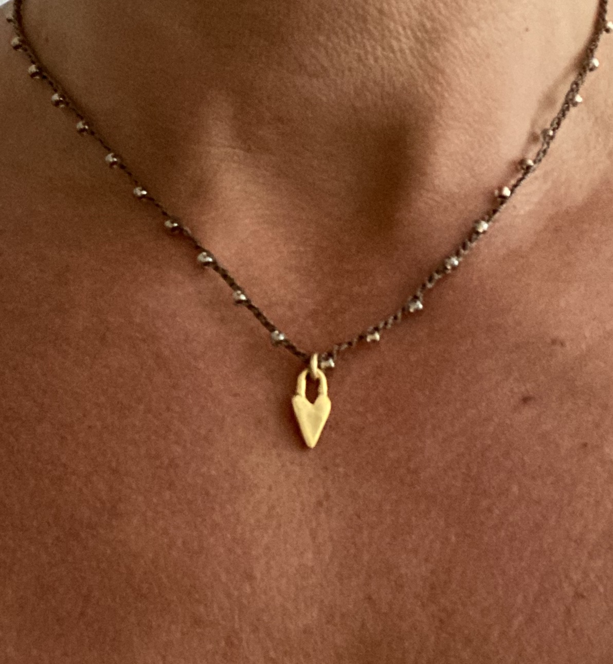 Tiny gold heart charm necklace - Eventeny